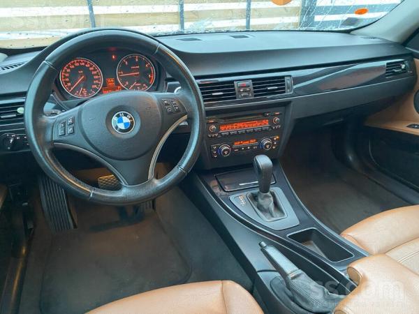 Grey BMW 320 2007 in Riga, with an engine capacity of 2.00 L and mileage of 310 thousand km for 6300 €, photo 5 on AUTOMOTO.COM.LV