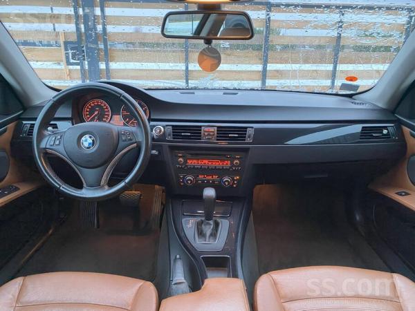 Grey BMW 320 2007 in Riga, with an engine capacity of 2.00 L and mileage of 310 thousand km for 6300 €, photo 7 on AUTOMOTO.COM.LV