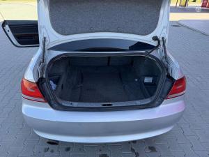 Grey BMW 320 2007 in Klaipeda, with an engine capacity of 2.00 L and mileage of 310 thousand km for 5555 €, photo 12 on AUTOMOTO.COM.LV
