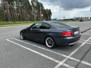 Grey BMW 320 2007 in Riga, with an engine capacity of 2.00 L and mileage of 264 thousand km for 7600 €, photo 4 on AUTOMOTO.COM.LV