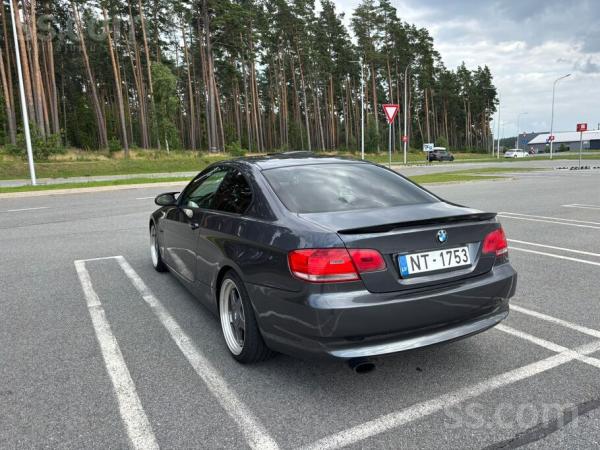 Pelēks BMW 320 2007 Rīga, ar dzinēja tilpumu 2.00 L un nobraukumu 264 tūkst. km par 7600 €, foto 4 vietnē AUTOMOTO.COM.LV