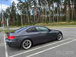 Grey BMW 320 2007 in Riga, with an engine capacity of 2.00 L and mileage of 264 thousand km for 7600 €, photo 7 on AUTOMOTO.COM.LV
