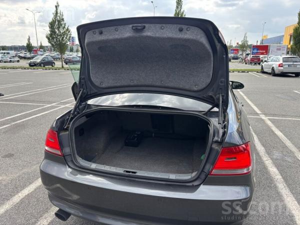 Pelēks BMW 320 2007 Rīga, ar dzinēja tilpumu 2.00 L un nobraukumu 264 tūkst. km par 7600 €, foto 7 vietnē AUTOMOTO.COM.LV