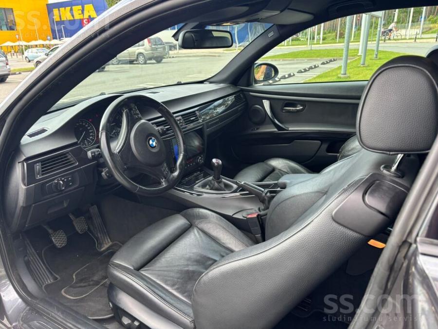 Grey BMW 320 2007 in Riga, with an engine capacity of 2.00 L and mileage of 264 thousand km for 7600 €, photo 10 on AUTOMOTO.COM.LV