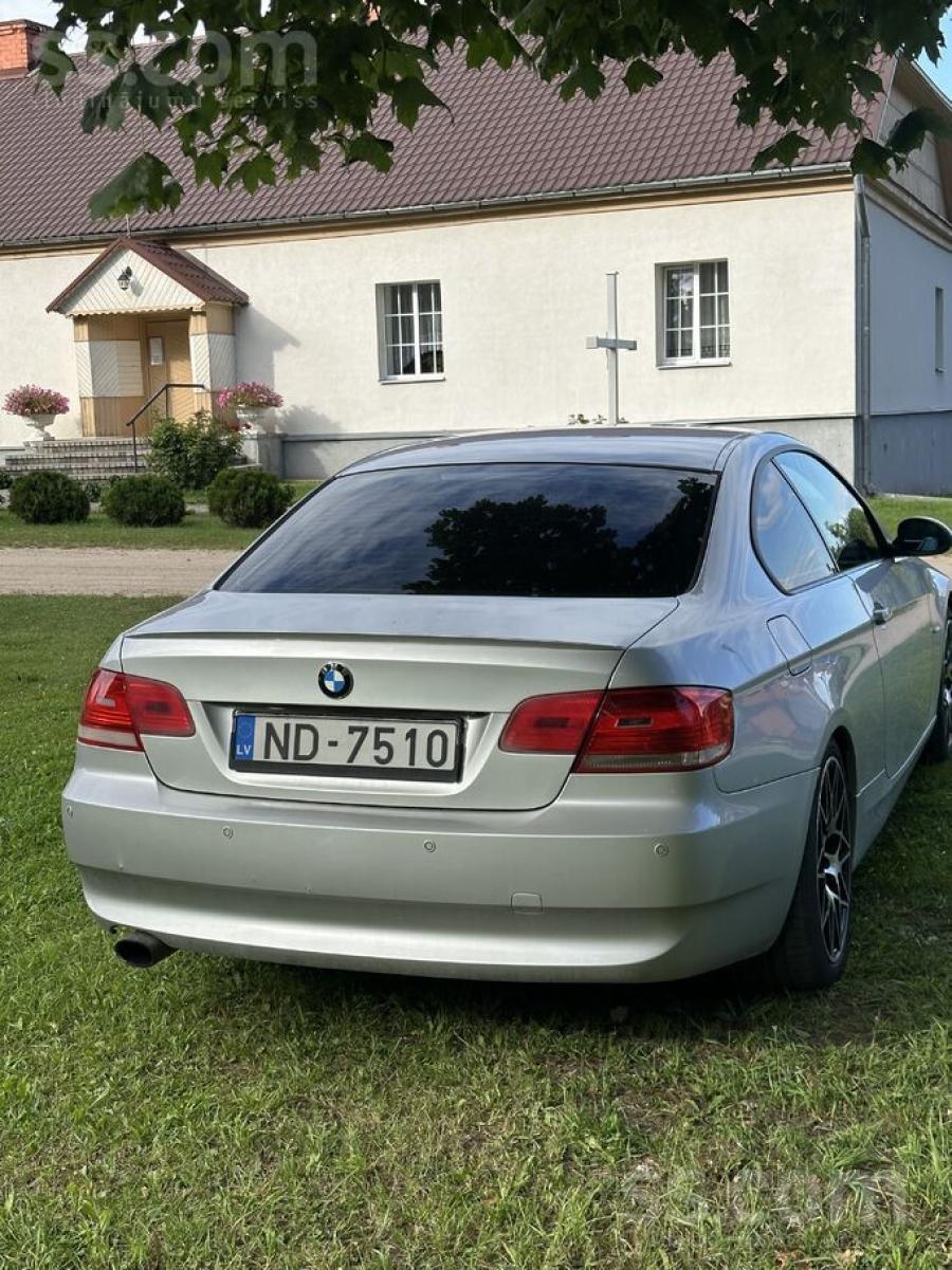 Pelēks BMW 320 2007 Rēzekne, ar dzinēja tilpumu 2.00 L un nobraukumu 294 tūkst. km par 6000 €, foto 4 vietnē AUTOMOTO.COM.LV