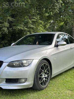 Pelēks BMW 320 2007 Rēzekne, ar dzinēja tilpumu 2.00 L un nobraukumu 294 tūkst. km par 6000 €, foto 6 vietnē AUTOMOTO.COM.LV
