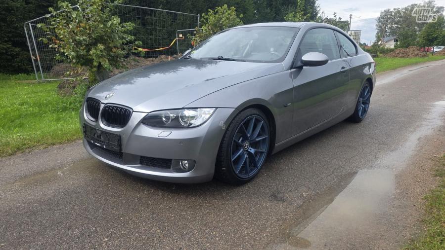 Grey BMW 320 2007 in Kaunas, with an engine capacity of 2.00 L and mileage of 273 thousand km for 4200 €, photo 12 on AUTOMOTO.COM.LV