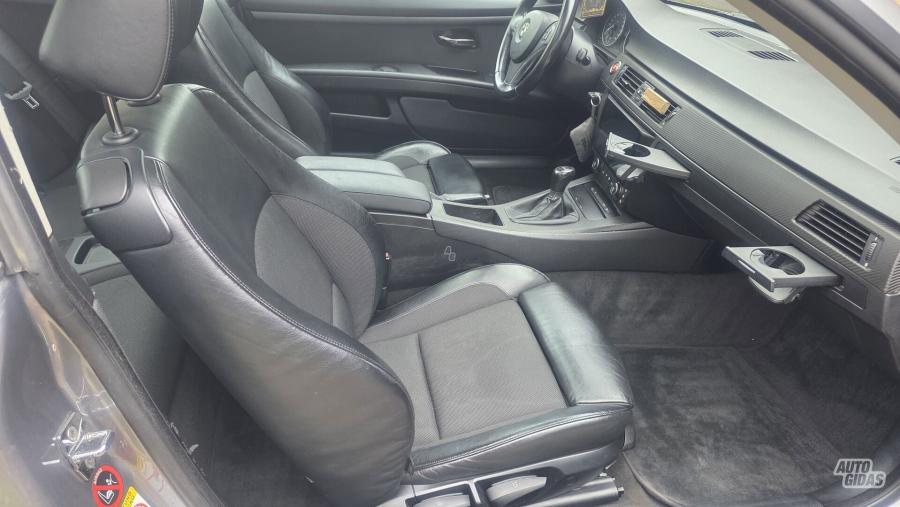 Grey BMW 320 2007 in Kaunas, with an engine capacity of 2.00 L and mileage of 273 thousand km for 4200 €, photo 20 on AUTOMOTO.COM.LV