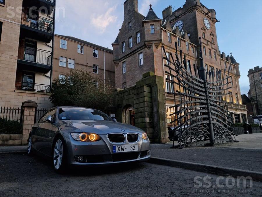 Grey BMW 320 2008 in Riga, with an engine capacity of 2.00 L and mileage of 340 thousand km for 8500 €, photo 10 on AUTOMOTO.COM.LV