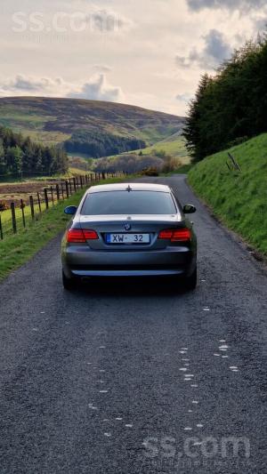 Grey BMW 320 2008 in Riga, with an engine capacity of 2.00 L and mileage of 340 thousand km for 8500 €, photo 17 on AUTOMOTO.COM.LV