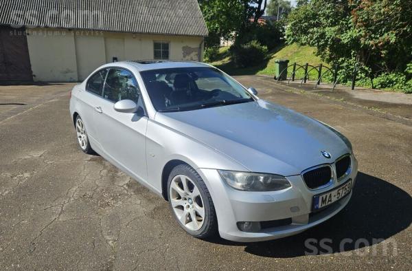 Pelēks BMW 320 2008 Bauska, ar dzinēja tilpumu 2.00 L un nobraukumu 447 tūkst. km par 5000 €, foto 2 vietnē AUTOMOTO.COM.LV