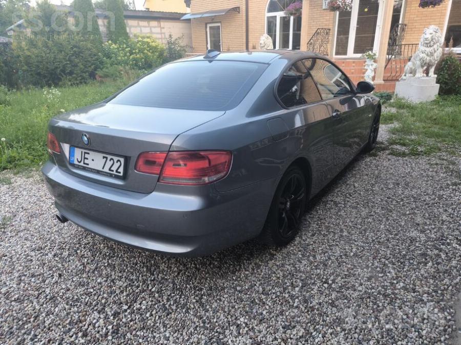 Pelēks BMW 320 2008 Daugavpils, ar dzinēja tilpumu 2.00 L un nobraukumu 368 tūkst. km par 5850 €, foto 7 vietnē AUTOMOTO.COM.LV