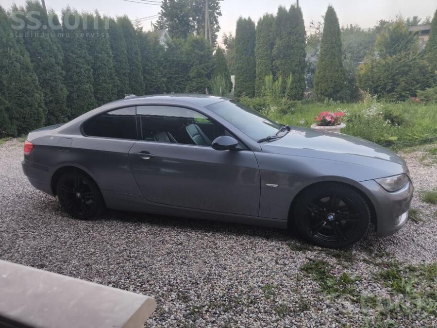 Pelēks BMW 320 2008 Daugavpils, ar dzinēja tilpumu 2.00 L un nobraukumu 368 tūkst. km par 5850 €, foto 8 vietnē AUTOMOTO.COM.LV