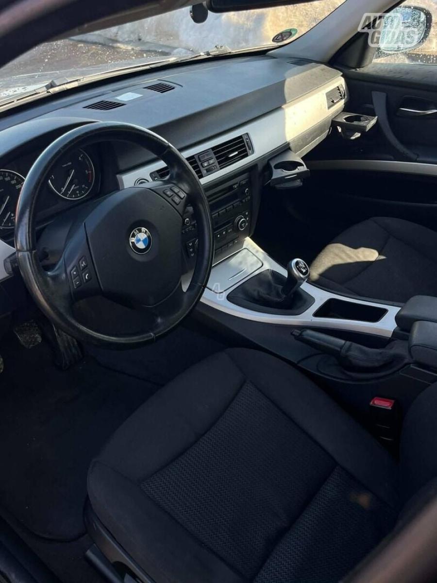 Grey BMW 320 2008 in Vilnius, with an engine capacity of 2.00 L and mileage of 290 thousand km for 2700 €, photo 8 on AUTOMOTO.COM.LV