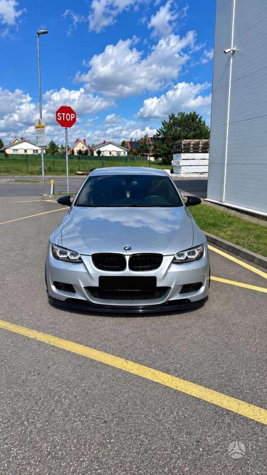 Grey BMW 320 2008 in Vilnius, with an engine capacity of 0.00 L and mileage of 380 thousand km for 6800 €, photo 5 on AUTOMOTO.COM.LV