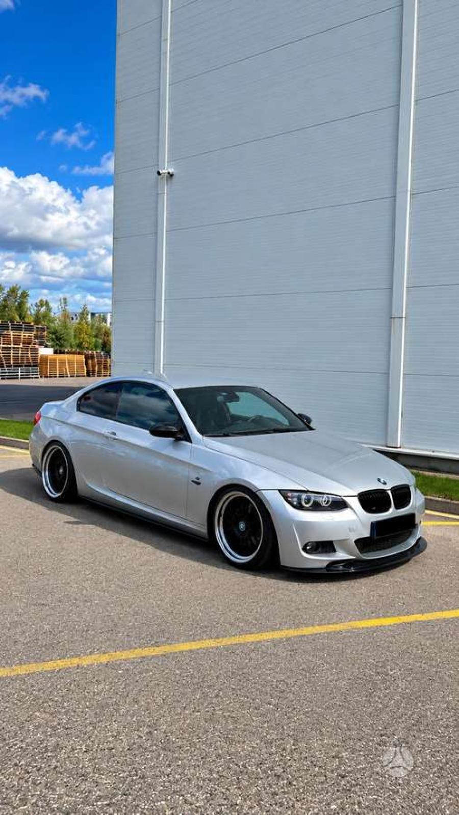 Grey BMW 320 2008 in Vilnius, with an engine capacity of 0.00 L and mileage of 380 thousand km for 6800 €, photo 7 on AUTOMOTO.COM.LV