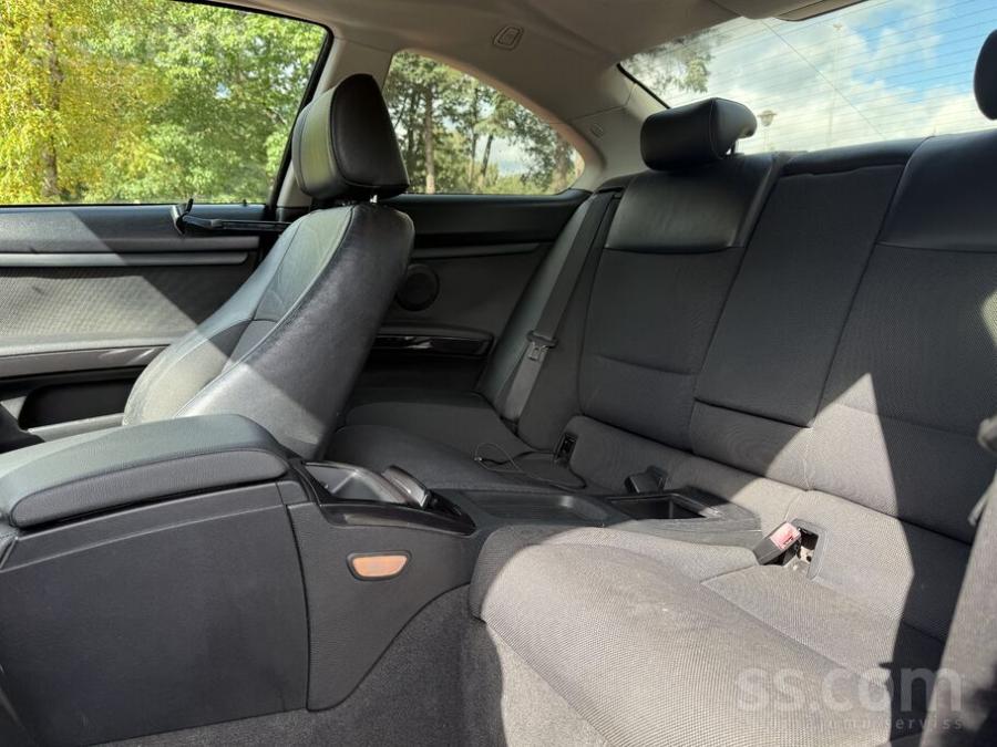 Pelēks BMW 320 2008 Rīga, ar dzinēja tilpumu 2.00 L un nobraukumu 301 tūkst. km par 4900 €, foto 9 vietnē AUTOMOTO.COM.LV