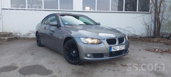 Grey BMW 320 2009 in Tukums, with an engine capacity of 2.00 L and mileage of 255 thousand km for 6290 €, photo 1 on AUTOMOTO.COM.LV