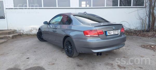 Grey BMW 320 2009 in Tukums, with an engine capacity of 2.00 L and mileage of 255 thousand km for 6290 €, photo 4 on AUTOMOTO.COM.LV