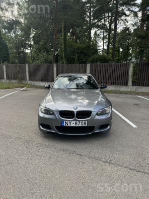 Pelēks BMW 320 2009 Rīga, ar dzinēja tilpumu 2.00 L un nobraukumu 282 tūkst. km par 7500 €, foto 8 vietnē AUTOMOTO.COM.LV