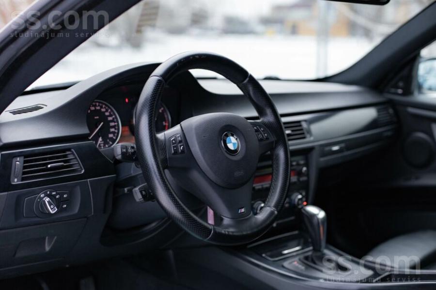 Pelēks BMW 320 2009 Rīga, ar dzinēja tilpumu 2.00 L un nobraukumu 288 tūkst. km par 6290 €, foto 13 vietnē AUTOMOTO.COM.LV