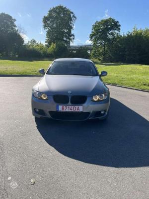 Grey BMW 320 2009 in Kretinga, with an engine capacity of 2.00 L and mileage of 292 thousand km for 5200 €, photo 3 on AUTOMOTO.COM.LV