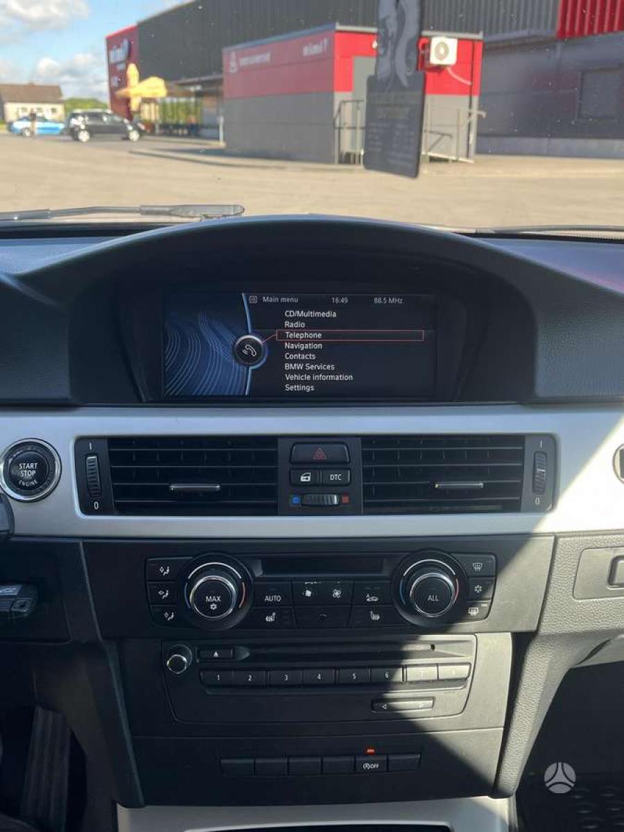 Grey BMW 320 2009 in Kretinga, with an engine capacity of 2.00 L and mileage of 292 thousand km for 5200 €, photo 18 on AUTOMOTO.COM.LV
