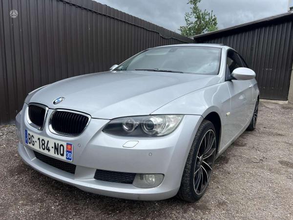 Pelēks BMW 320 2009 Kauņa, ar dzinēja tilpumu 2.00 L un nobraukumu 260 tūkst. km par 3650 €, foto 1 vietnē AUTOMOTO.COM.LV