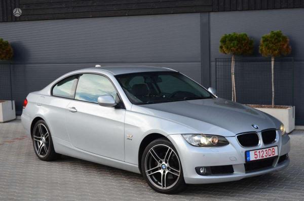 Grey BMW 320 2009 in Siauliai, with an engine capacity of 2.00 L and mileage of 230 thousand km for 6000 €, photo 1 on AUTOMOTO.COM.LV
