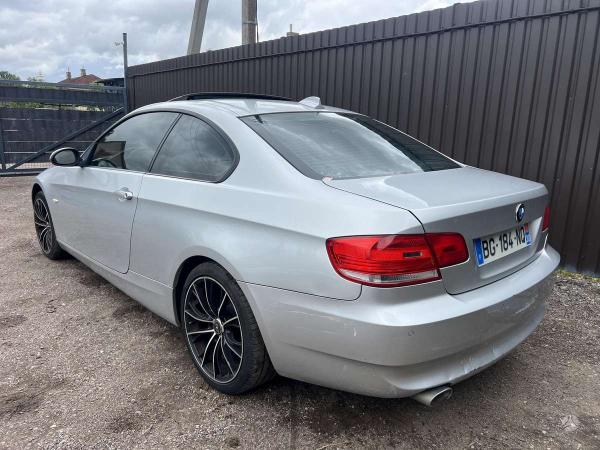 Pelēks BMW 320 2009 Kauņa, ar dzinēja tilpumu 2.00 L un nobraukumu 260 tūkst. km par 3500 €, foto 7 vietnē AUTOMOTO.COM.LV