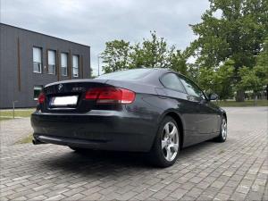 Pelēks BMW 320 2009 Viļņa, ar dzinēja tilpumu 2.00 L un nobraukumu 202 tūkst. km par 5600 €, foto 6 vietnē AUTOMOTO.COM.LV