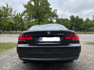 Pelēks BMW 320 2009 Viļņa, ar dzinēja tilpumu 2.00 L un nobraukumu 202 tūkst. km par 5600 €, foto 7 vietnē AUTOMOTO.COM.LV