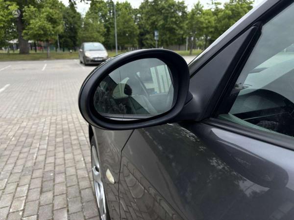 Pelēks BMW 320 2009 Viļņa, ar dzinēja tilpumu 2.00 L un nobraukumu 202 tūkst. km par 5600 €, foto 9 vietnē AUTOMOTO.COM.LV
