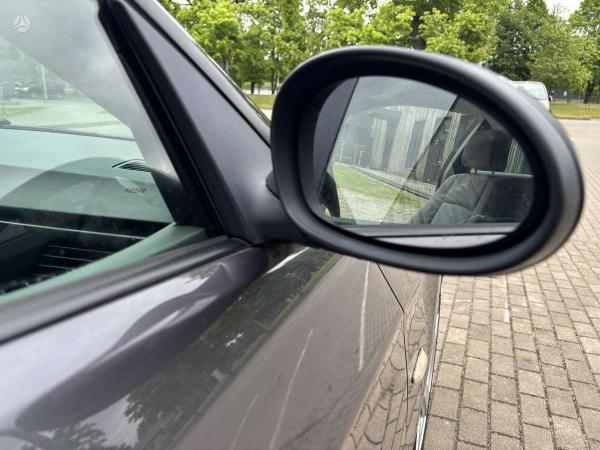 Pelēks BMW 320 2009 Viļņa, ar dzinēja tilpumu 2.00 L un nobraukumu 202 tūkst. km par 5600 €, foto 10 vietnē AUTOMOTO.COM.LV