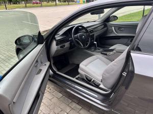 Pelēks BMW 320 2009 Viļņa, ar dzinēja tilpumu 2.00 L un nobraukumu 202 tūkst. km par 5600 €, foto 12 vietnē AUTOMOTO.COM.LV