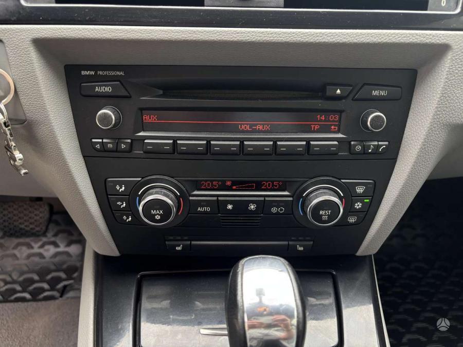 Pelēks BMW 320 2009 Viļņa, ar dzinēja tilpumu 2.00 L un nobraukumu 202 tūkst. km par 5600 €, foto 20 vietnē AUTOMOTO.COM.LV