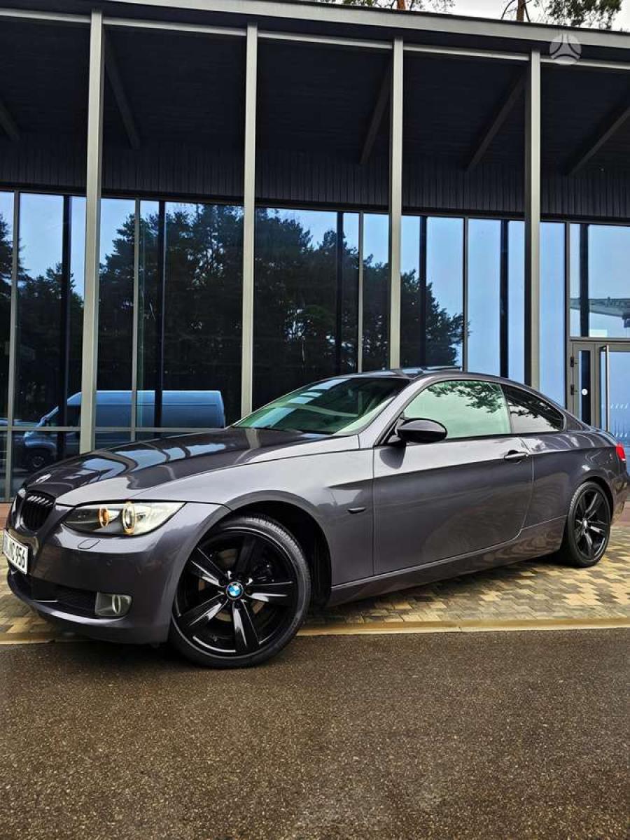 Grey BMW 320 2009 in Kaisiadorys, with an engine capacity of 2.00 L and mileage of 321 thousand km for 6250 €, photo 6 on AUTOMOTO.COM.LV