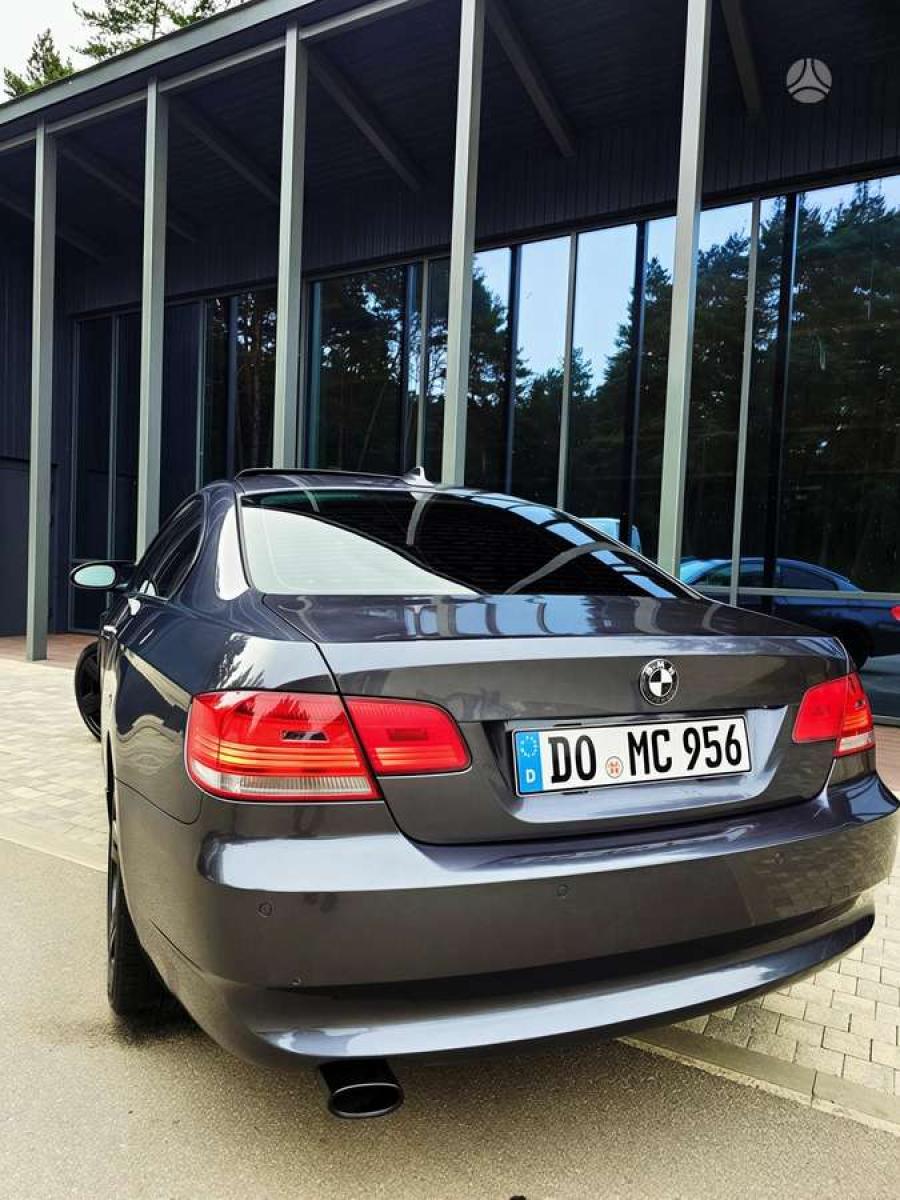 Grey BMW 320 2009 in Kaisiadorys, with an engine capacity of 2.00 L and mileage of 321 thousand km for 6250 €, photo 12 on AUTOMOTO.COM.LV
