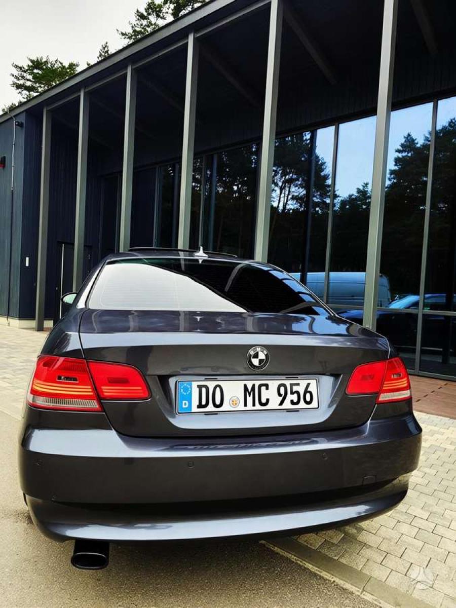 Grey BMW 320 2009 in Kaisiadorys, with an engine capacity of 2.00 L and mileage of 321 thousand km for 6250 €, photo 13 on AUTOMOTO.COM.LV