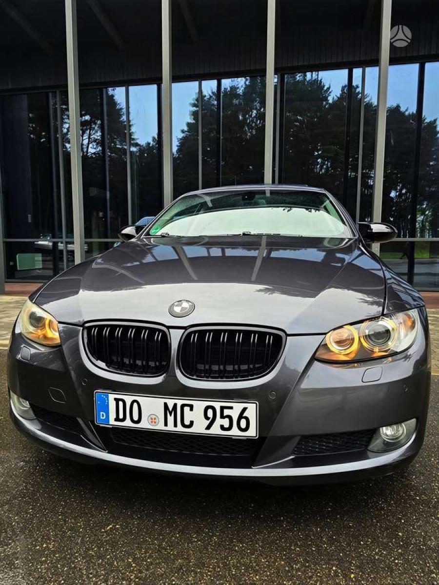 Grey BMW 320 2009 in Kaisiadorys, with an engine capacity of 2.00 L and mileage of 321 thousand km for 6250 €, photo 17 on AUTOMOTO.COM.LV