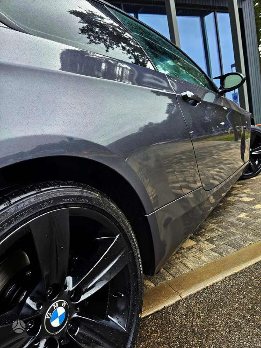 Grey BMW 320 2009 in Kaisiadorys, with an engine capacity of 2.00 L and mileage of 321 thousand km for 6250 €, photo 30 on AUTOMOTO.COM.LV