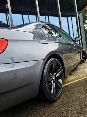 Grey BMW 320 2009 in Kaisiadorys, with an engine capacity of 2.00 L and mileage of 321 thousand km for 6250 €, photo 31 on AUTOMOTO.COM.LV