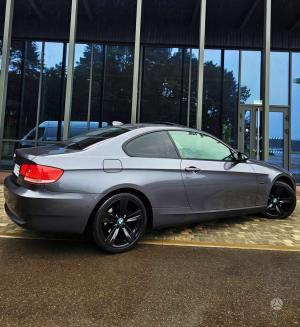 Grey BMW 320 2009 in Kaisiadorys, with an engine capacity of 2.00 L and mileage of 321 thousand km for 6250 €, photo 32 on AUTOMOTO.COM.LV