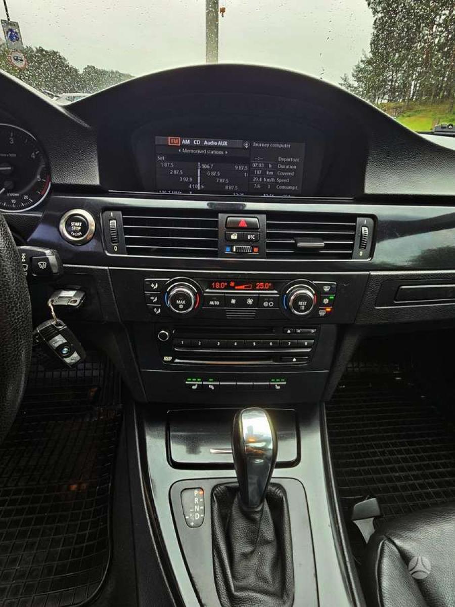 Grey BMW 320 2009 in Kaisiadorys, with an engine capacity of 2.00 L and mileage of 321 thousand km for 6250 €, photo 39 on AUTOMOTO.COM.LV