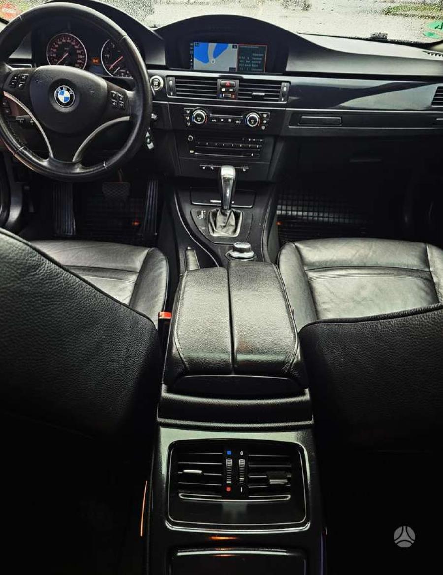 Grey BMW 320 2009 in Kaisiadorys, with an engine capacity of 2.00 L and mileage of 321 thousand km for 6250 €, photo 40 on AUTOMOTO.COM.LV