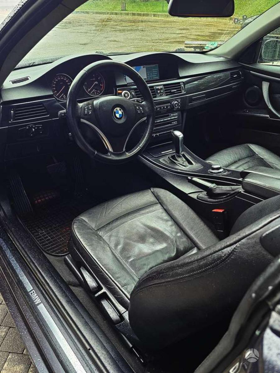 Grey BMW 320 2009 in Kaisiadorys, with an engine capacity of 2.00 L and mileage of 321 thousand km for 6250 €, photo 42 on AUTOMOTO.COM.LV