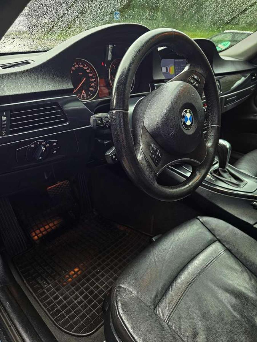Grey BMW 320 2009 in Kaisiadorys, with an engine capacity of 2.00 L and mileage of 321 thousand km for 6250 €, photo 47 on AUTOMOTO.COM.LV