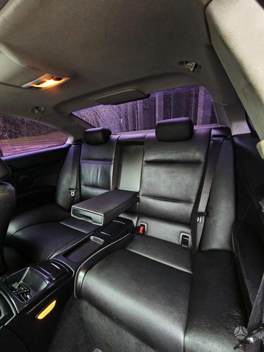 Grey BMW 320 2009 in Kaisiadorys, with an engine capacity of 2.00 L and mileage of 321 thousand km for 6250 €, photo 56 on AUTOMOTO.COM.LV