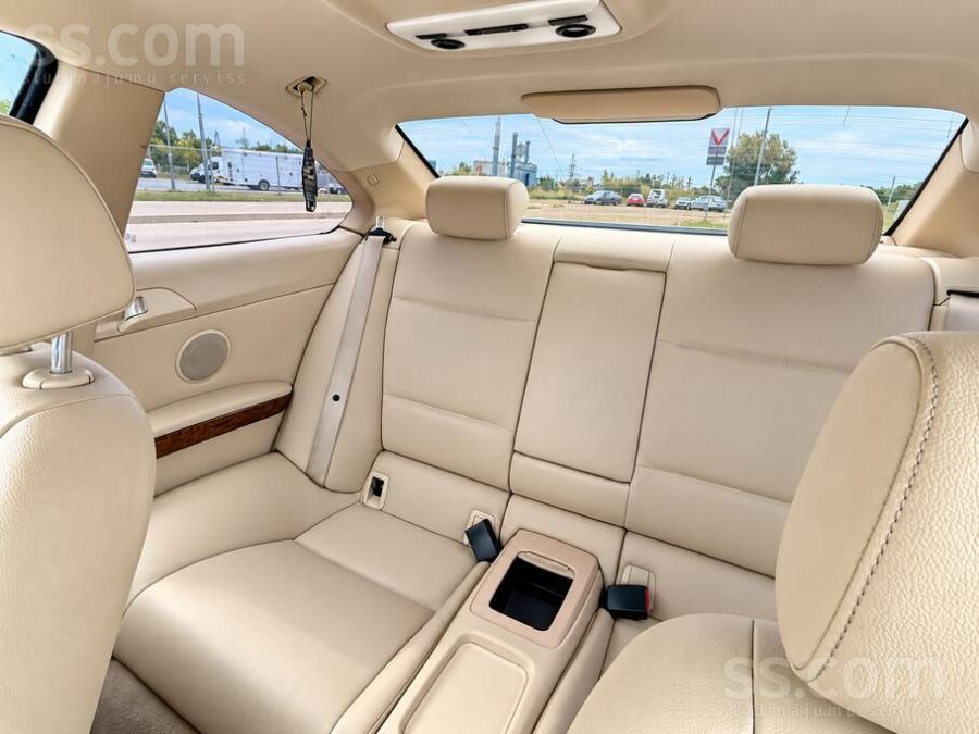 Pelēks BMW 320 2009 Rīga, ar dzinēja tilpumu 2.00 L un nobraukumu 291 tūkst. km par 5800 €, foto 8 vietnē AUTOMOTO.COM.LV