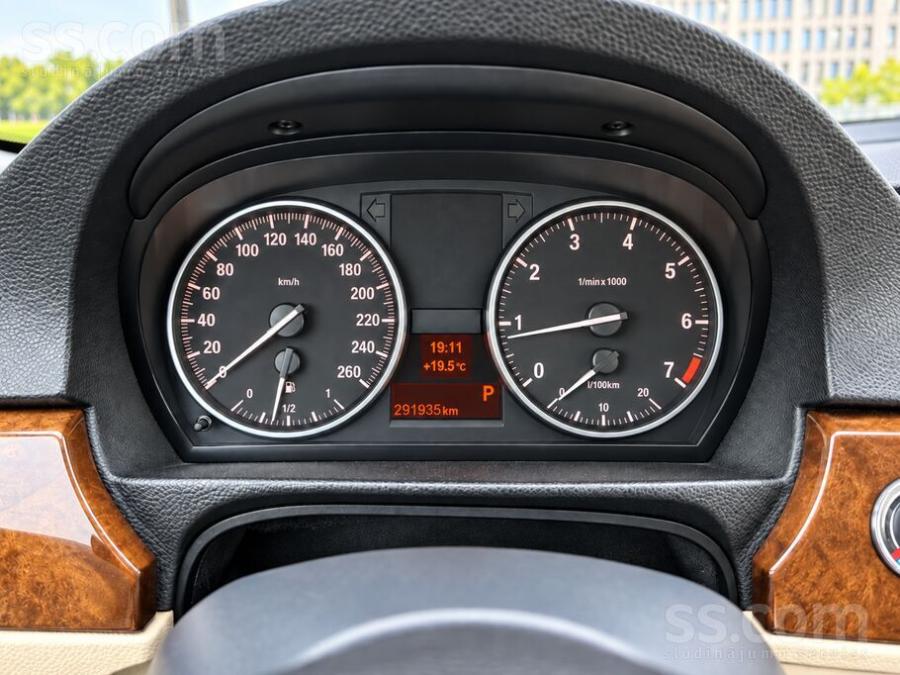 Pelēks BMW 320 2009 Rīga, ar dzinēja tilpumu 2.00 L un nobraukumu 291 tūkst. km par 5800 €, foto 9 vietnē AUTOMOTO.COM.LV